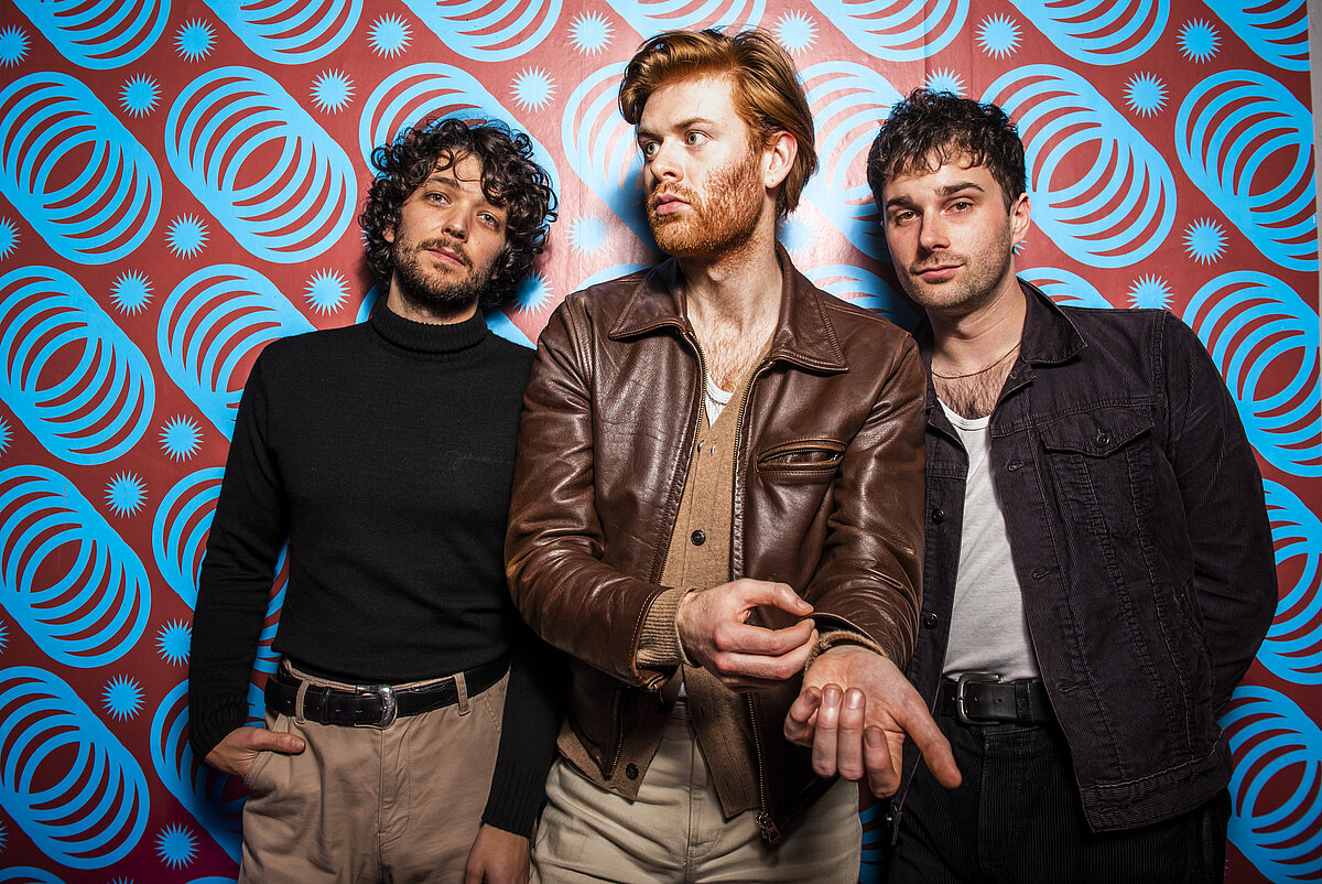 THE AMAZONS - friendlyfire.nl