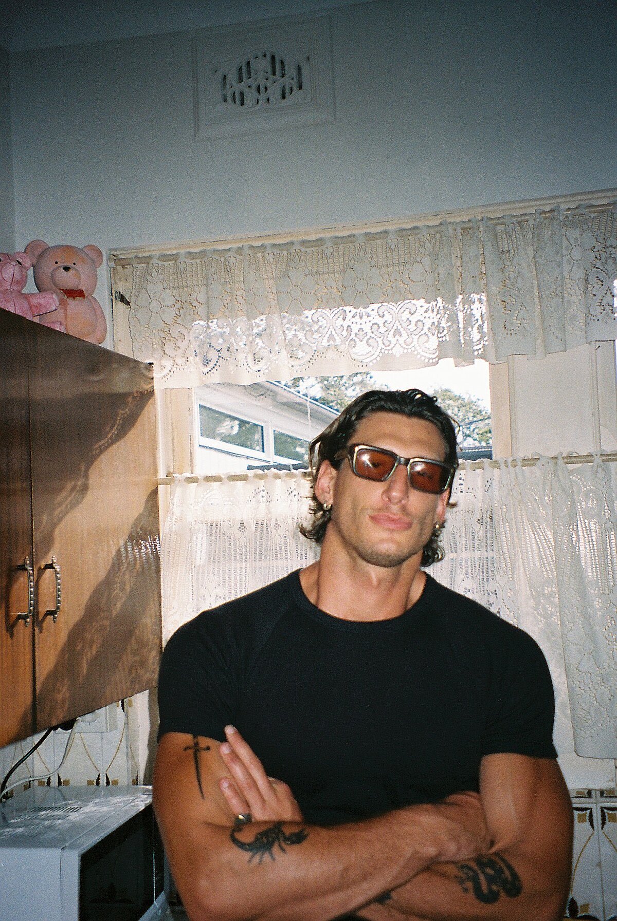 DON WEST - friendlyfire.nl