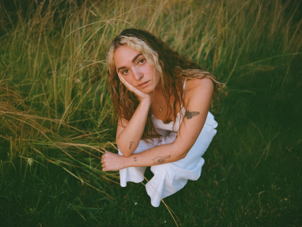 NÉOMÍ - friendlyfire.nl